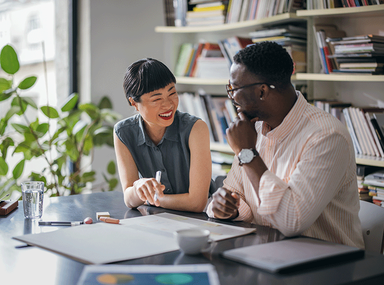 Annual reviews vs frequent feedback: which works best? | Reed