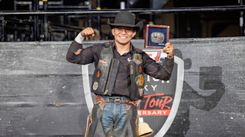 Andrew Alvidrez wins PBR Bangor in championship round | PBR ...