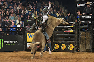 Behind the Lens: Unleash The Beast Tulsa 2024 | PBR | Professional Bull ...