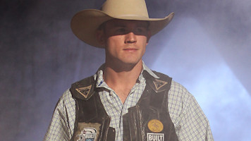 Kennedy wins Australia’s Tamworth Invitational | PBR | Professional ...