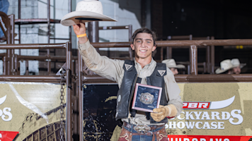 Kase Hitt converts in final out to take PBR Stockyards Showcase | PBR ...