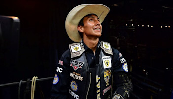 Ariat Texas Rattlers earn crucial upset victory over No. 1 Missouri ...