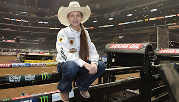 Najiah Knight’s moon shot | PBR | Professional Bull Riders