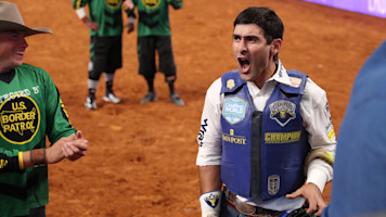 Silvano Alves becomes fourth rider in history to reach 500 qualified ...