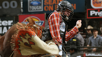 Matt Triplett qualifies for first World Finals | PBR | Professional ...