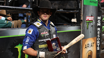 World’s best bull Riders return to Louisville for PBR Cooper Tires ...