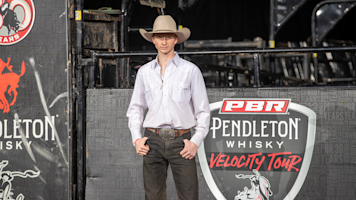 Bill Henry wins round 1 of Palm Springs Duel in the Desert before sold ...