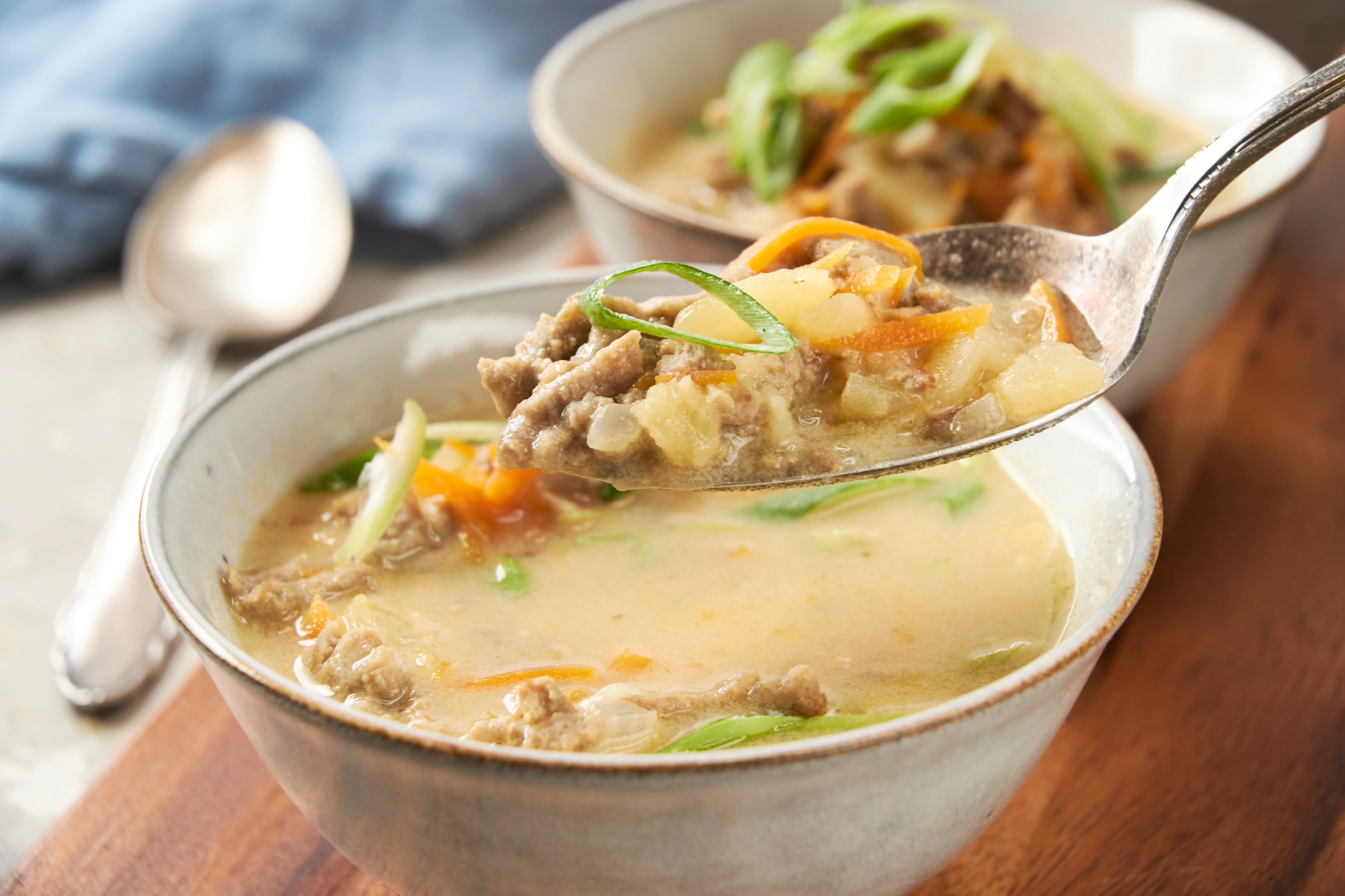 Chilly Night Cheeseburger Soup