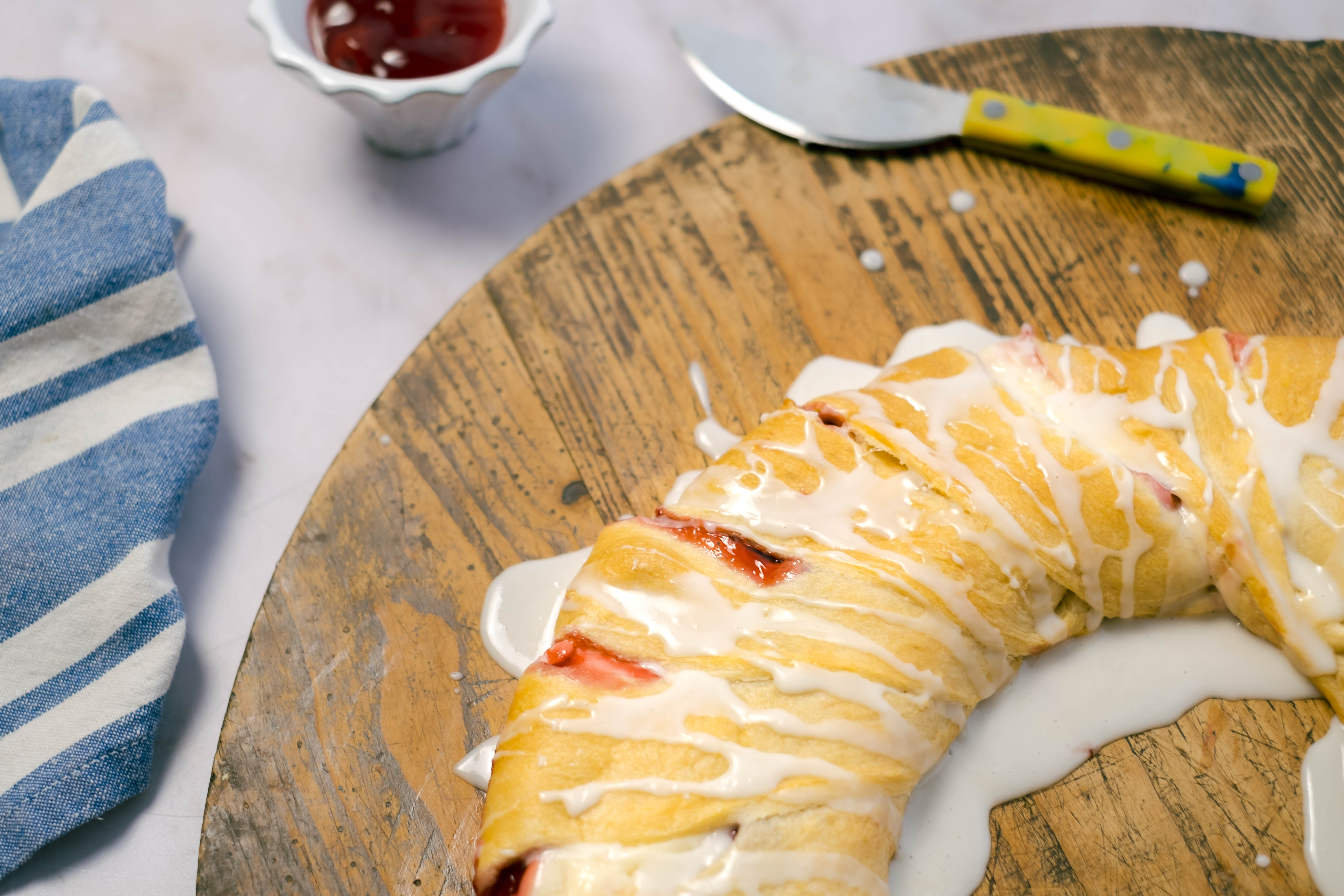 Cream Cheese Cherry Ring