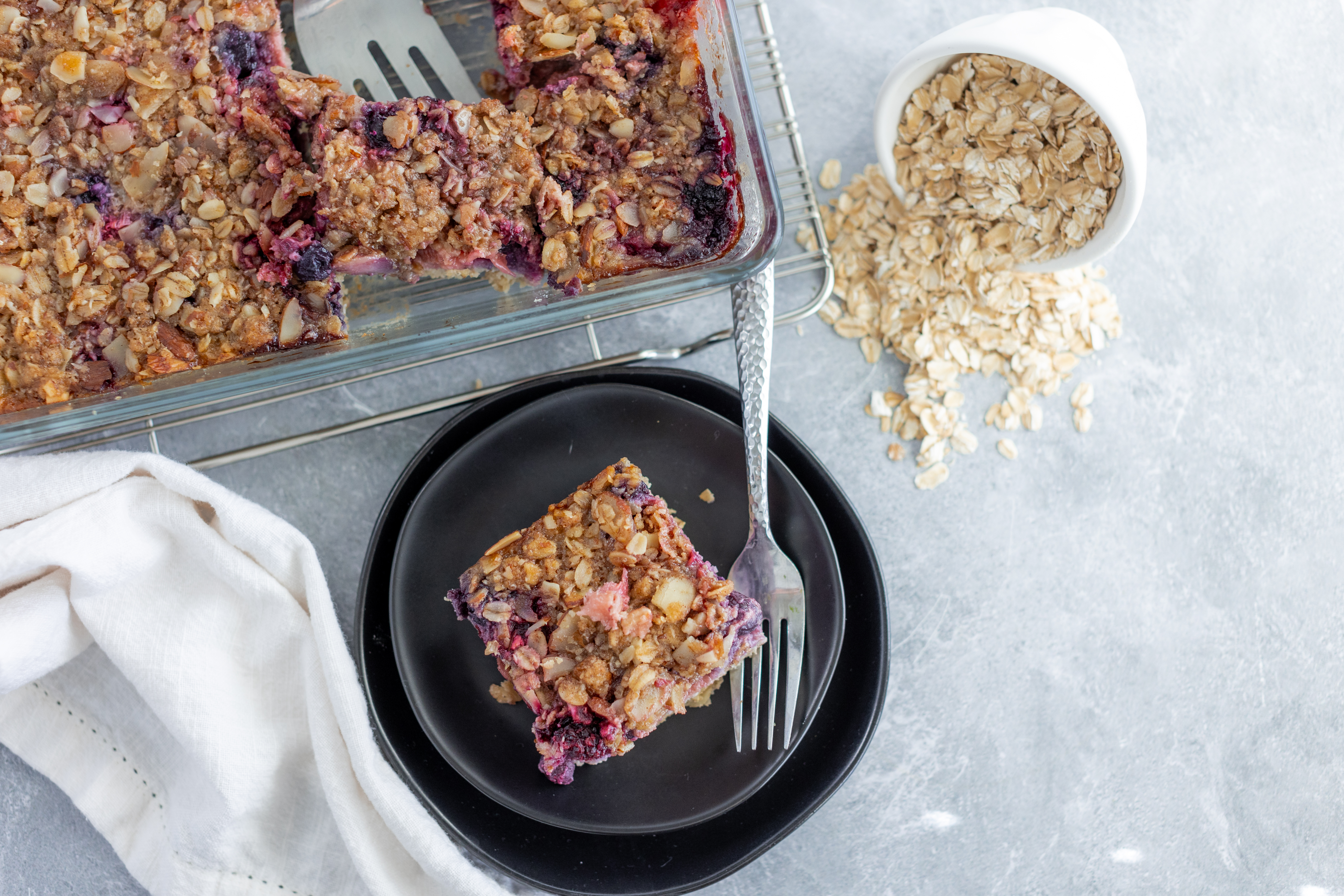 Berry Good Oatmeal Bake