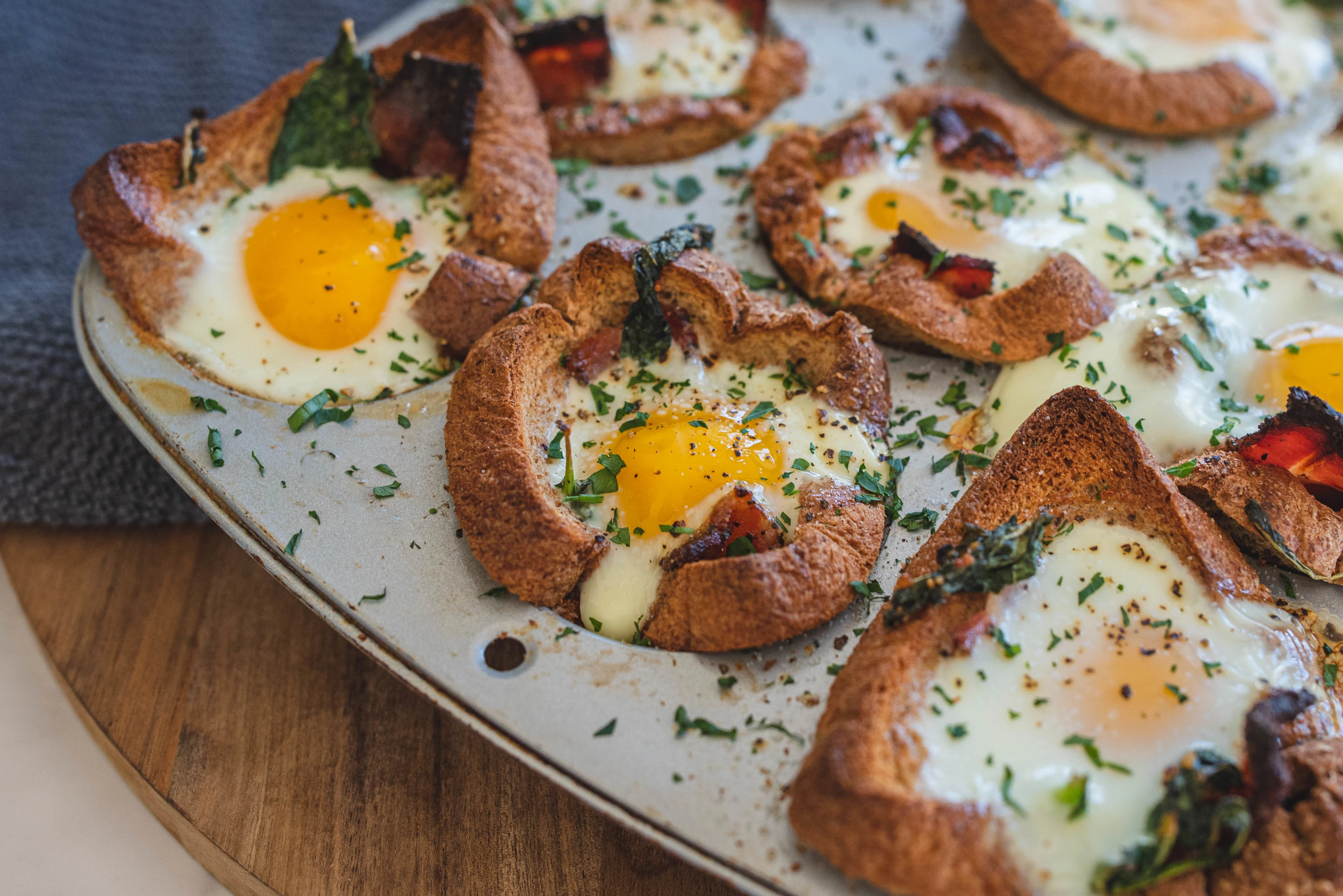 Bacon Egg Toast Cups