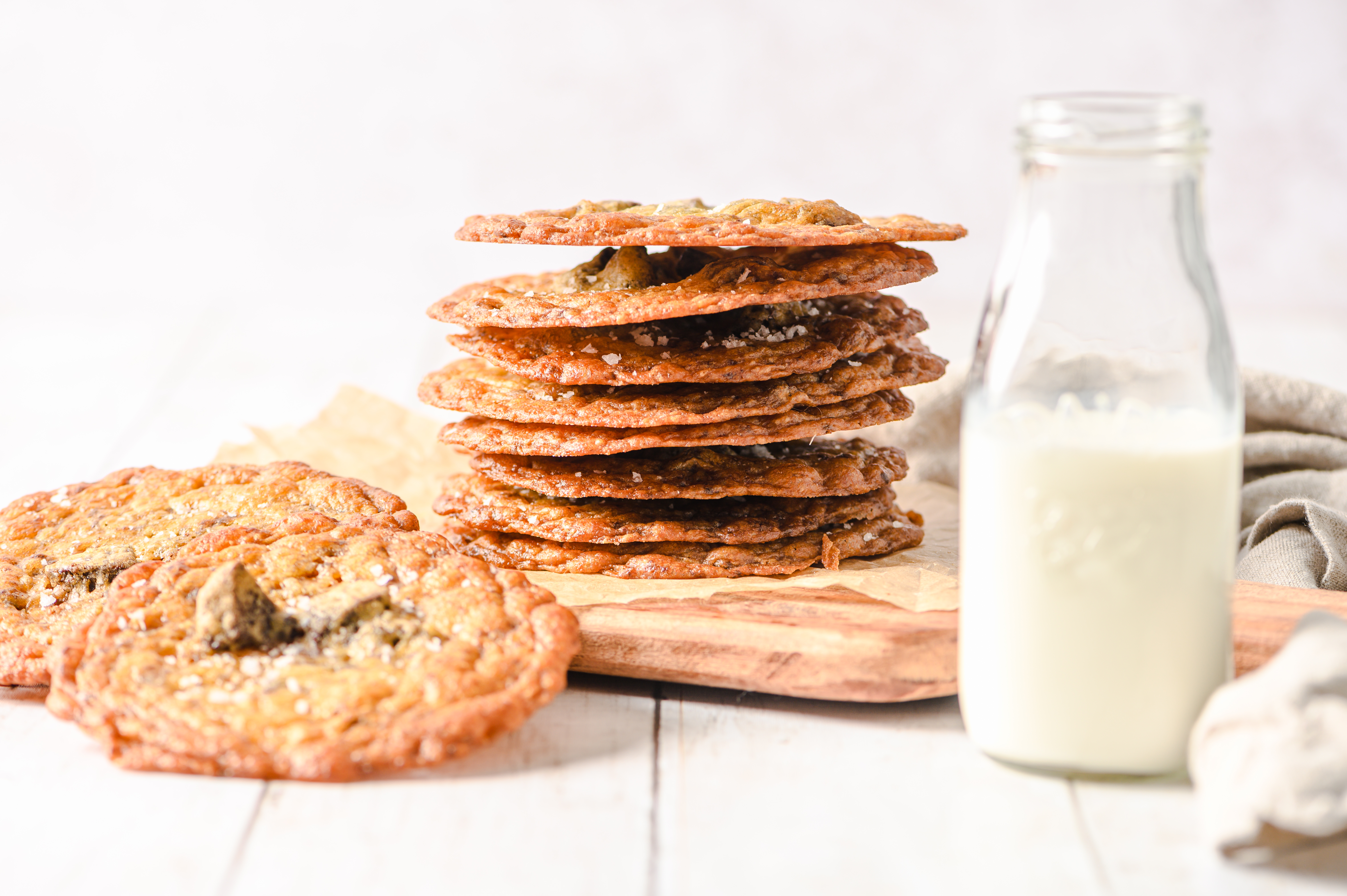 Crispy Chocolate Chip Cookies