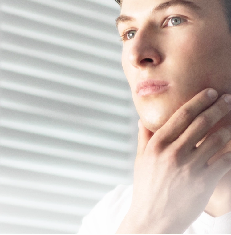 Men's Razors for Sensitive Skin to Prevent Razor Burns, and Bumps