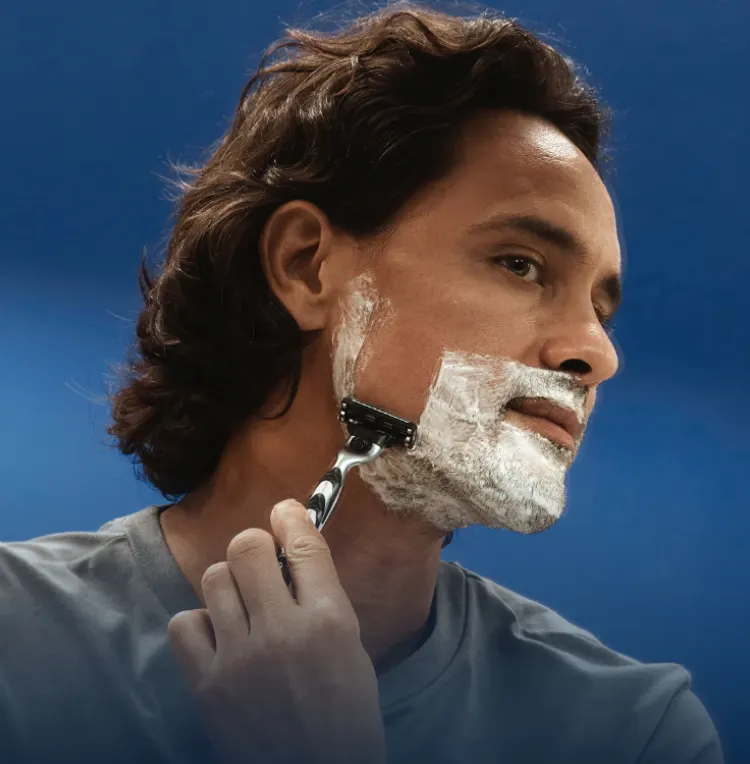 Tips On How To Shave Your Face Properly | Gillette Saudi Arabia