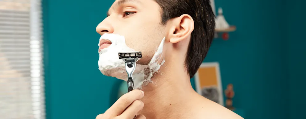 Tips on How to Shave without Getting Spots | Gillette India