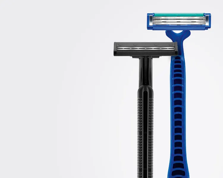 Gillette Men's Disposable Razors | Gillette India