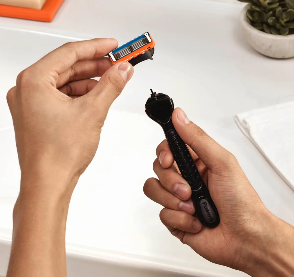 Fusion5 Power Razor Blades For Styling Facial Hair | Gillette SA