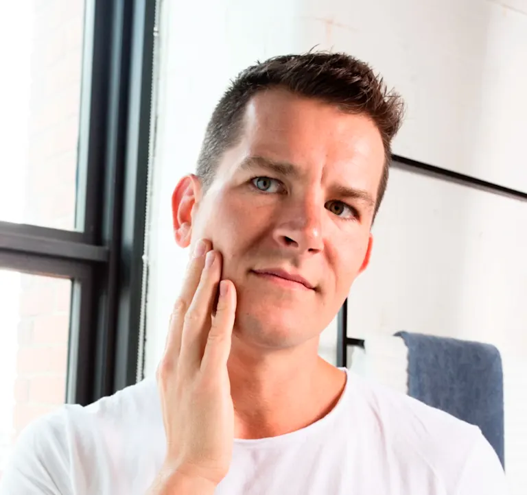 Gillette Guard Shaving Razor Blades for Men | Gillette India