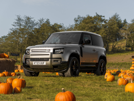 Rent a Defender - Premium Car Hire | THE OUT
