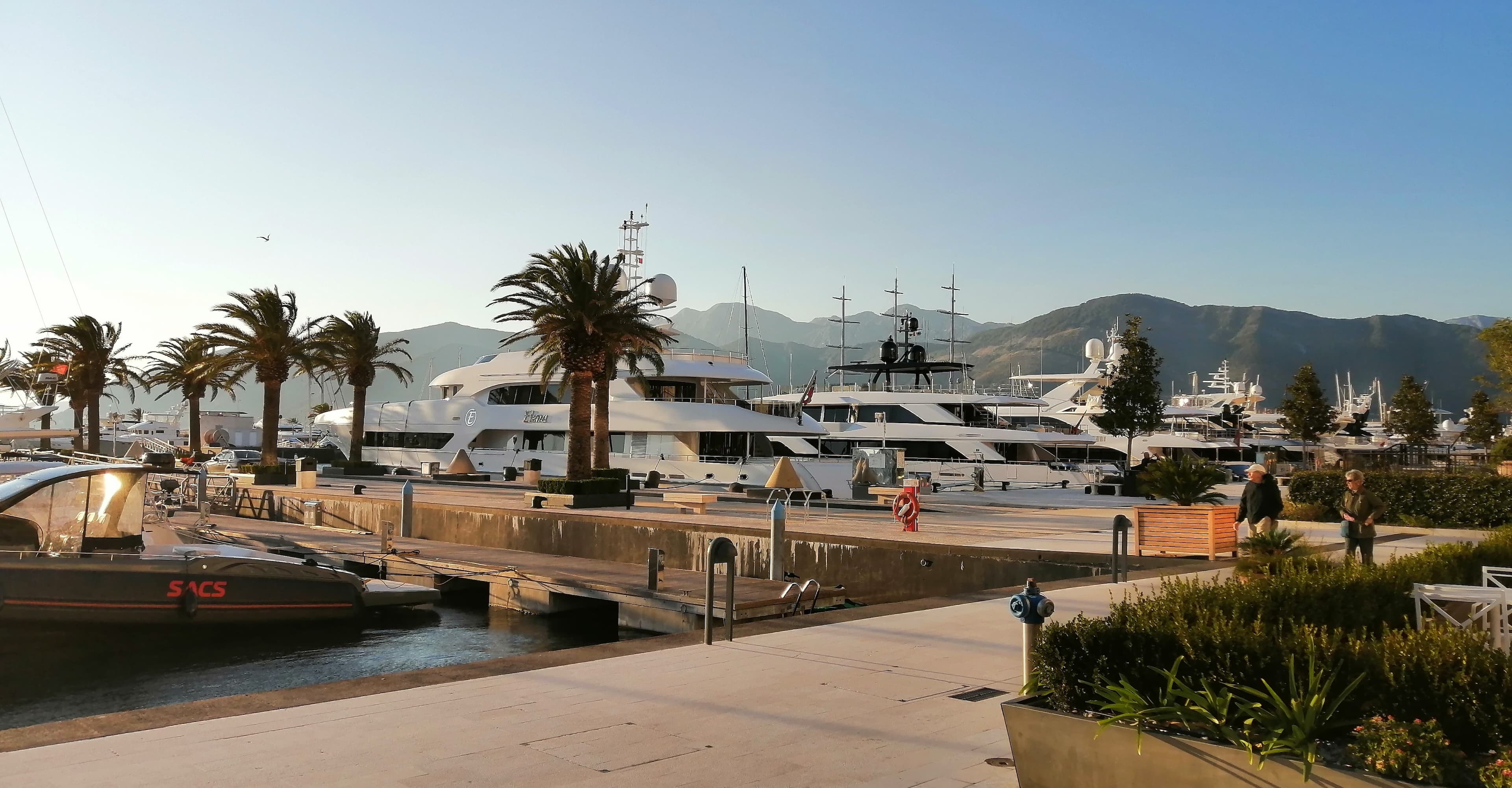 Tivat (Montenegro) - Sehenswürdigkeiten, Hotels, Strände