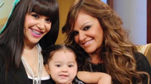 Jenni Rivera's daughter gives birth to a baby girl (VIDEO ...