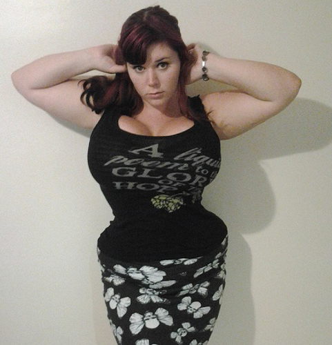 SEE: This woman wears a crushing faja to look like Jessica Rabbit ...