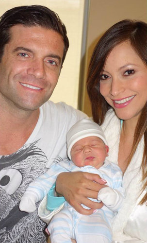 Satcha Pretto gives birth to a baby boy! | MamasLatinas.com