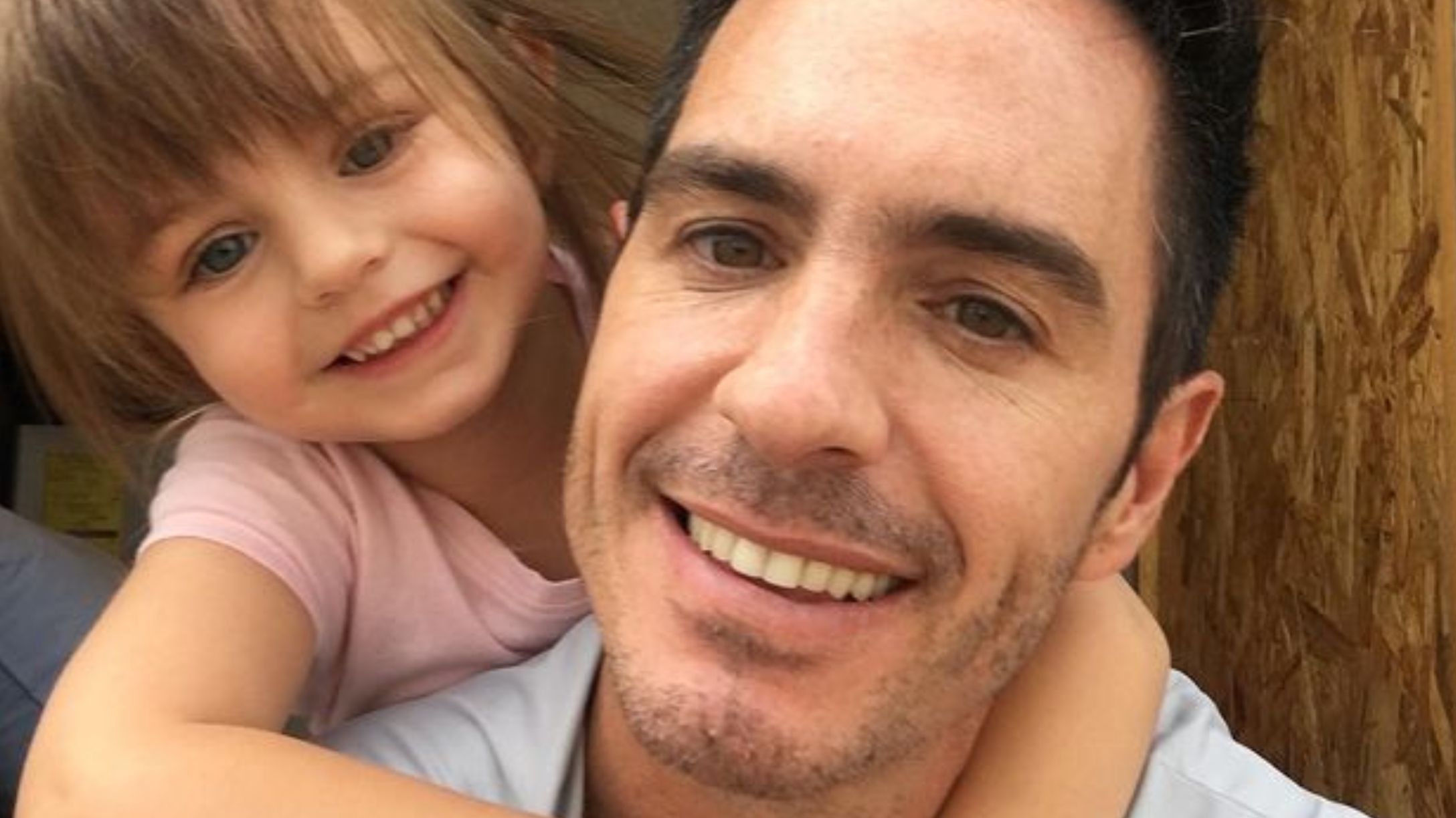 Mauricio Ochmann presume que su nueva novia ya convive con su hijita ...