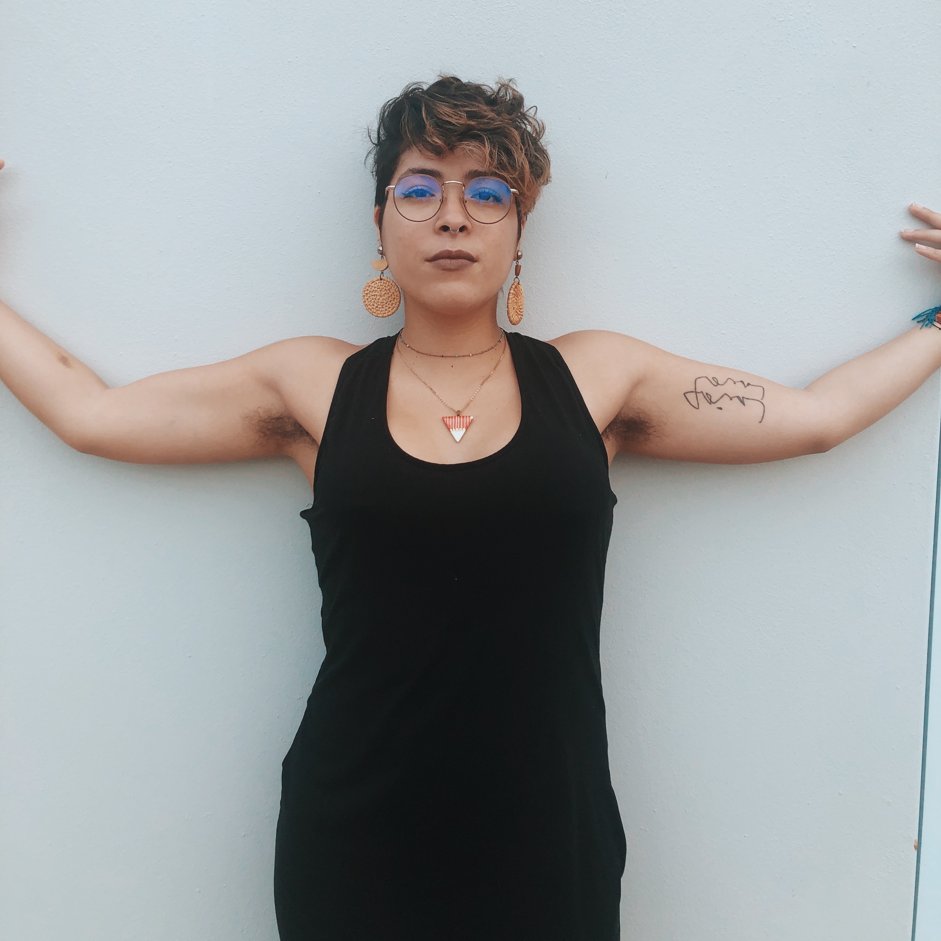 El vello en mis axilas es parte de mi esencia femenina y lo muestro con ...