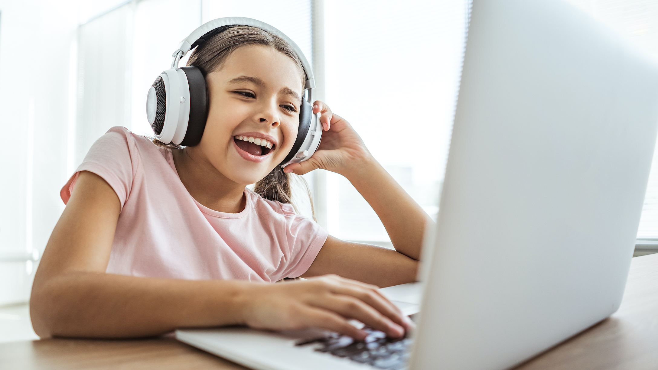 15 Virtual summer camps perfect for your kids | MamasLatinas.com