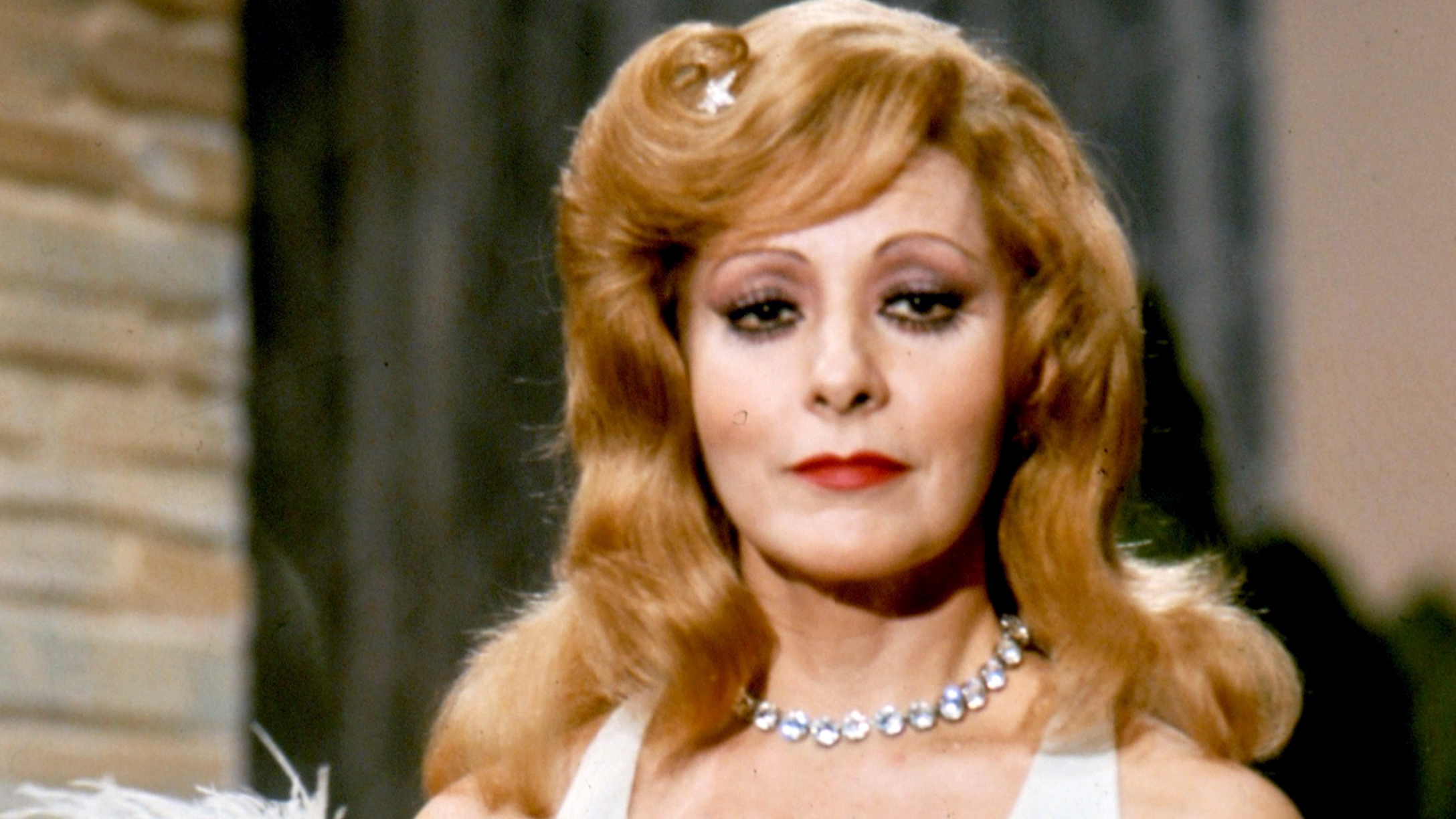 La transformación de Silvia Pinal a través de los años | MamasLatinas.com