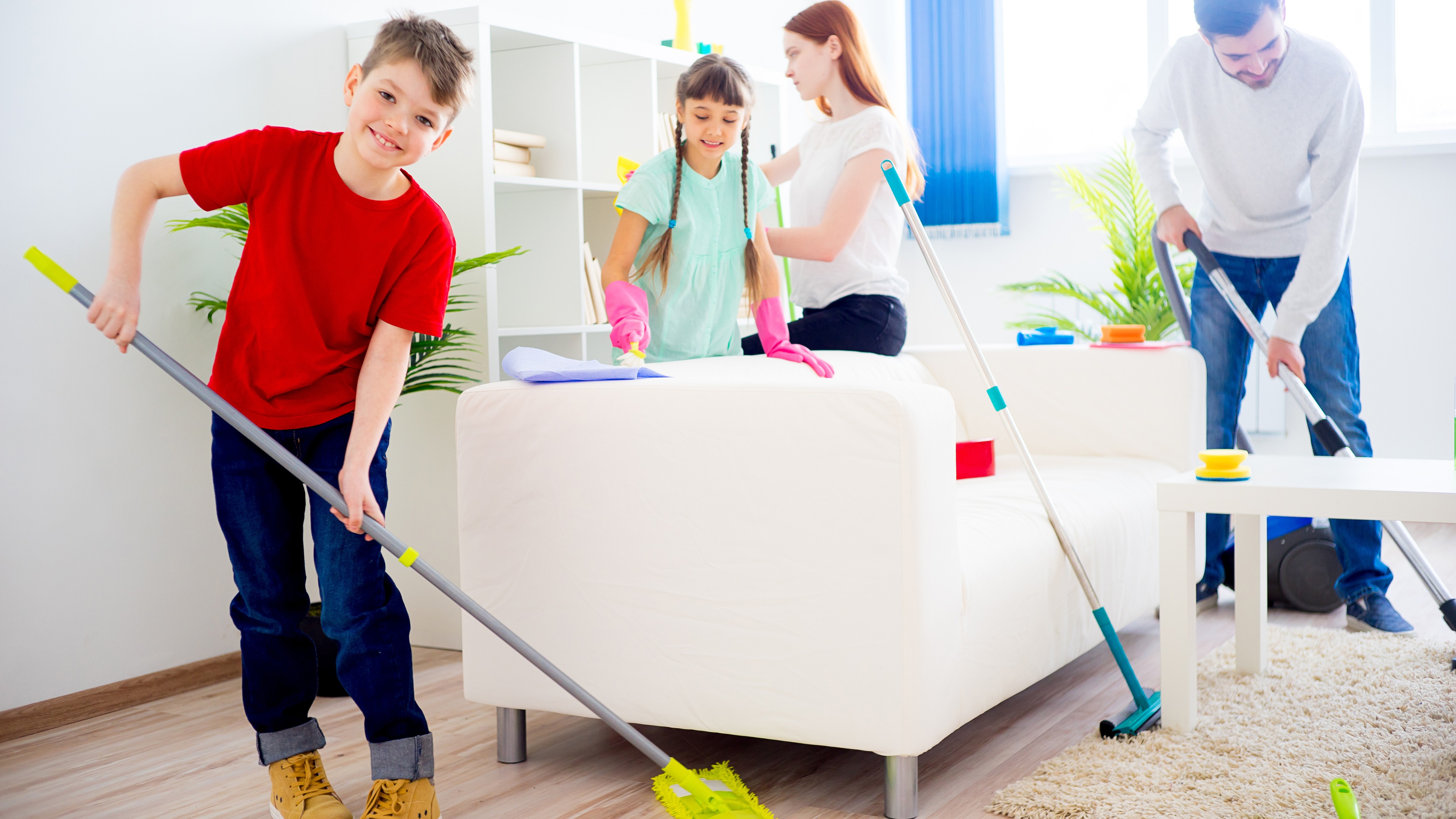 Life hacks to make cleaning more fun for kids | MamasLatinas.com