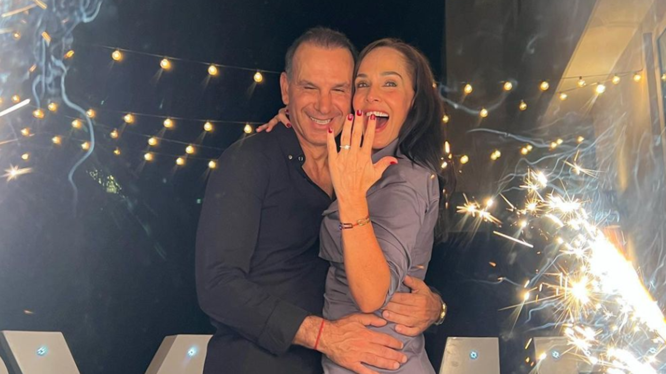 Sharis Cid se compromete y presume su bello anillo, tras 5 años del asesinato de su novio ...