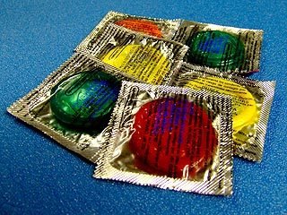 ¿Crees que está bien que niños de 12 años reciban condones en la ...