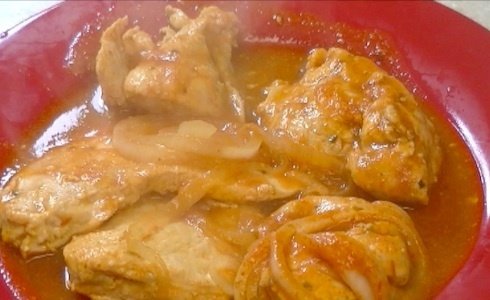Easy and perfect Latin recipe: pollo rojo (EXCLUSIVE VIDEO ...