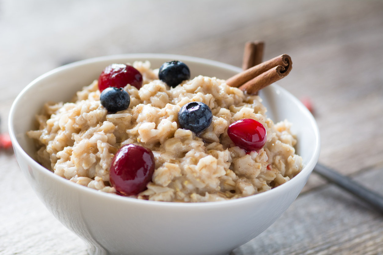 Drop the pounds in just 5 days with this purifying Oatmeal Diet ...