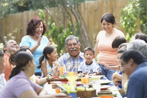 5 Ways being a mami makes you want to reconnect with your cultura ...