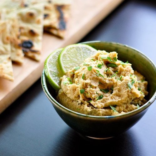 5 Healthy Latino-style hummus recipes | MamasLatinas.com
