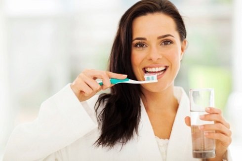 5 Disgusting toothbrush mistakes you're making | MamasLatinas.com