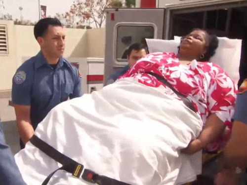 SEE: 600 lb woman sees daylight for the first time in 7 years ...