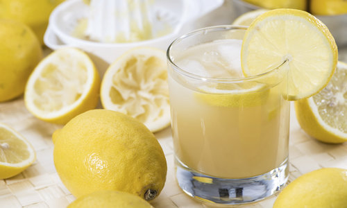 5 Ways lemon juice is great for your health | MamasLatinas.com