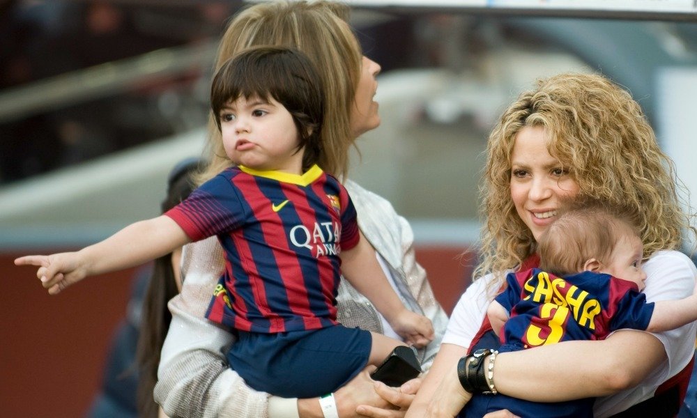 Shakira wants to raise Sasha & Milan to be "modern men" | MamasLatinas.com