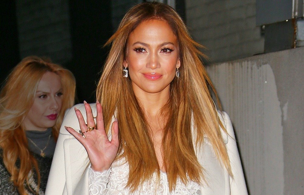 SEE: Jennifer Lopez rocks a new bob cut & looks unrecognizable ...