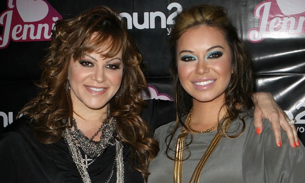 Chiquis Rivera shares moving message about mom Jenni + a timeline of ...