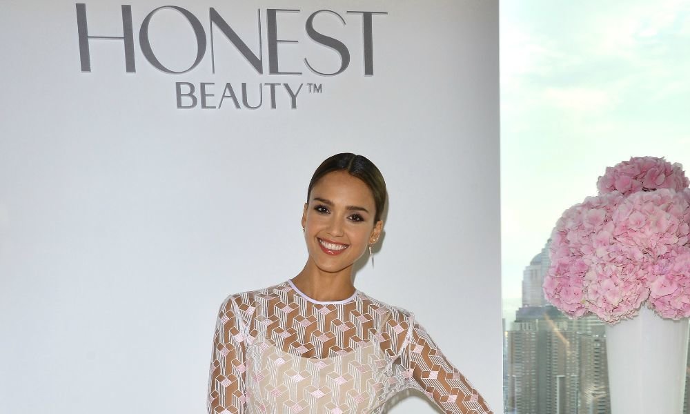 Jessica Alba launches Honest Beauty line & addresses sunscreen ...