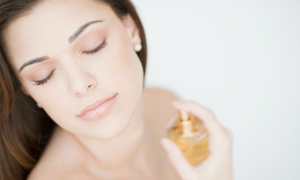 10 Perfume tricks that will make you smell amazing all the time ...