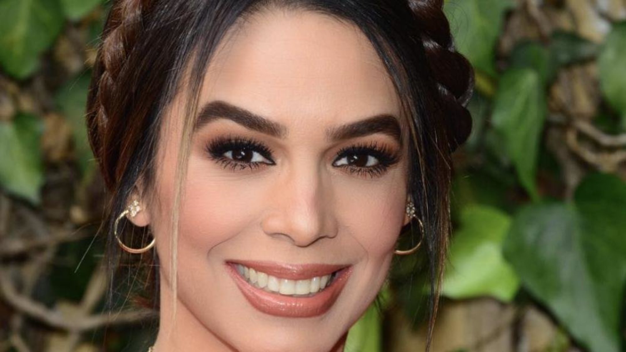 Bibi Gaytán tiene el secreto de la eterna juventud y sus fotos de ayer ...