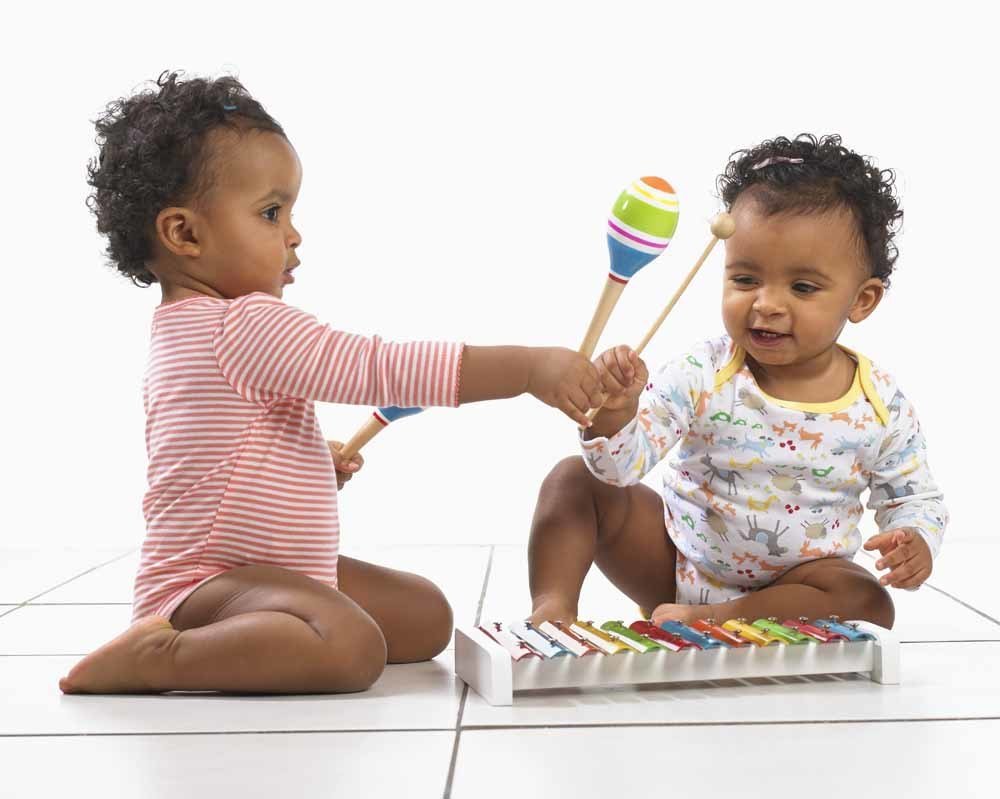 12 Baby names inspired by music | MamasLatinas.com