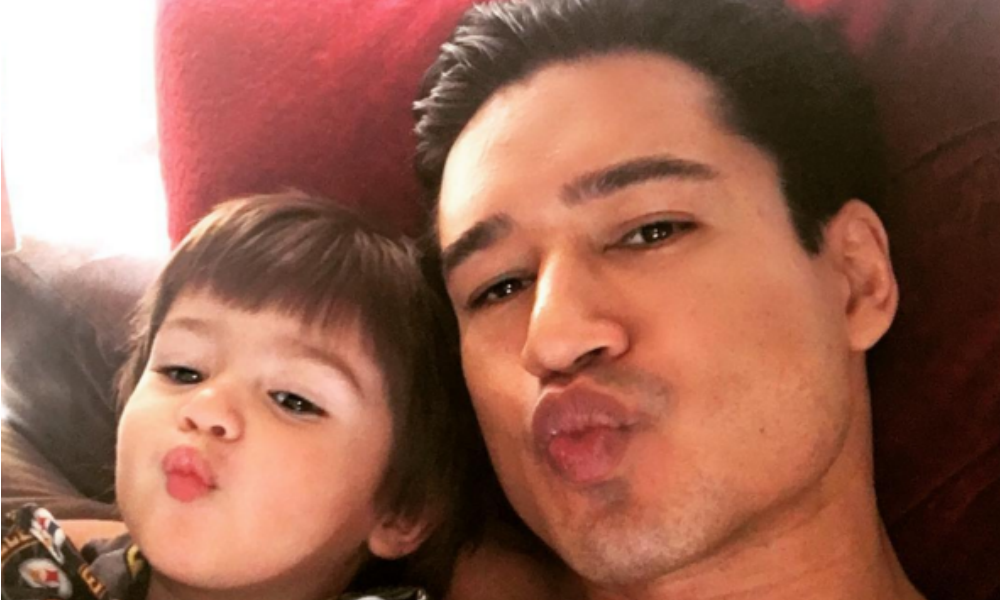 Mario Lopez wrestles with his son Dominic & it's pretty intense (VIDEO) | MamasLatinas.com