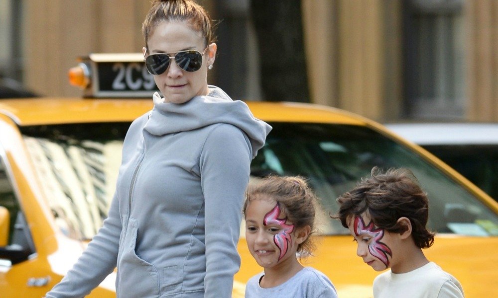 Jennifer Lopez says her twins don't care that she's famous + 8 of her ...
